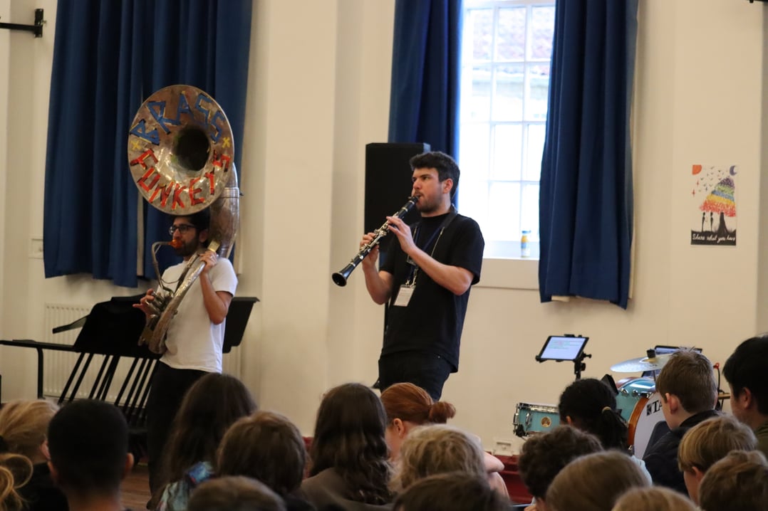 Delivering Bronze Arts Award as a mix of classwork and homework